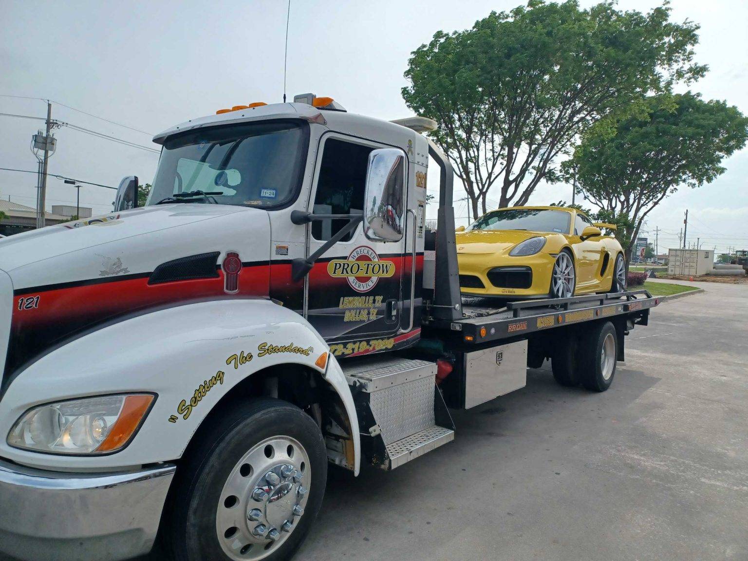 24/7 Towing & Roadside Assistance | Lewisville, TX | Pro Tow Wrecker ...